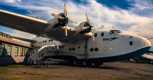 Why Did Warren Buffett Sell His Airline Stocks?